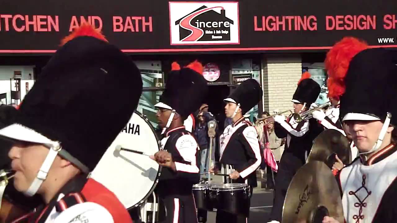 PHS Marching Show Band practice at Oakland Holiday Parade 2009 - YouTube