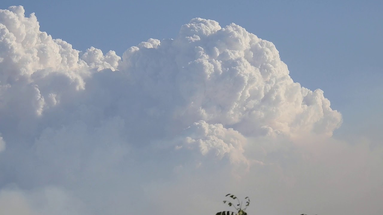 pyrocumulonimbus orroral valley fire - 02 - YouTube