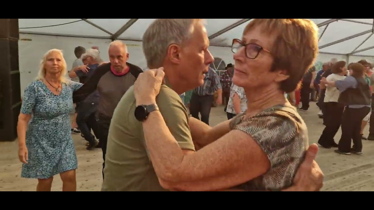 Reinlender av Småviltlaget på Dansefestivalen 2023 Dansnytt Hilde ...