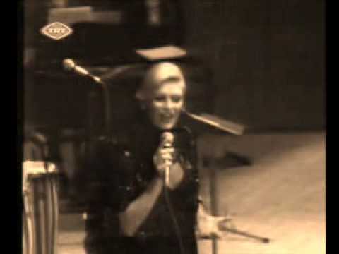 Ajda Pekkan - Kimler Geldi Kimler Geçti (1973)
