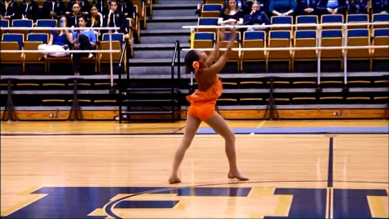 Dance Moms - Nia Frazier - Baila (S2 E10) - YouTube