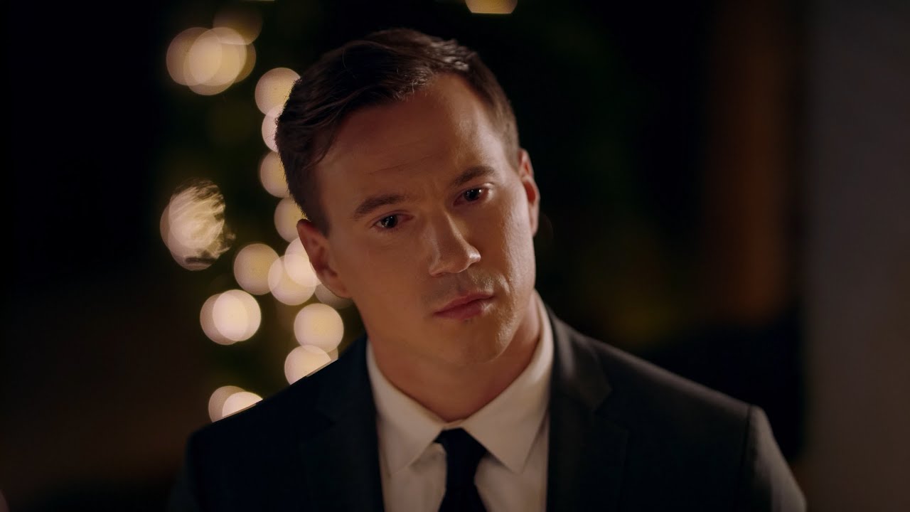 Tim Llewellyn - Theatrical Demo Reel - YouTube