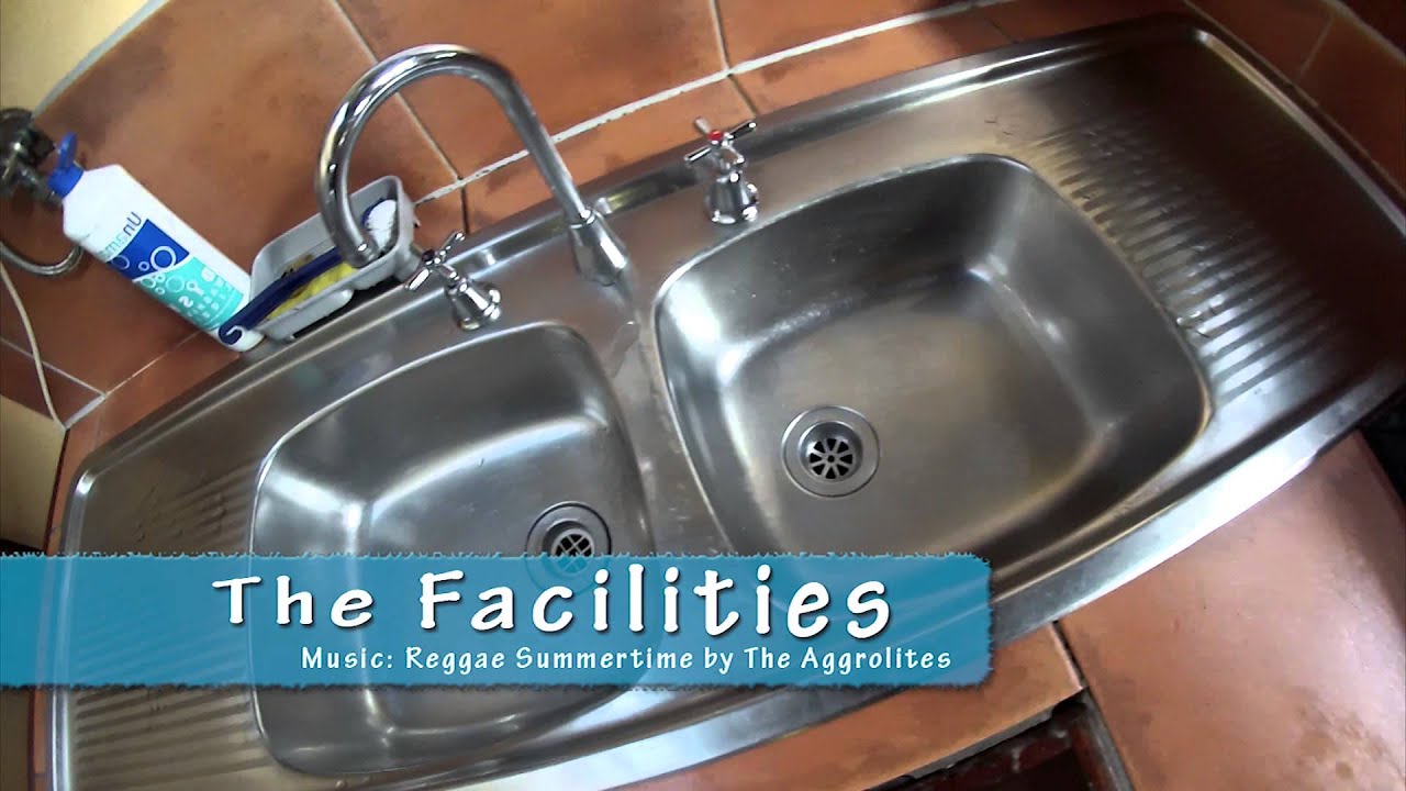 Backpacker facilities - Woolshed Backpackers Hervey Bay - YouTube