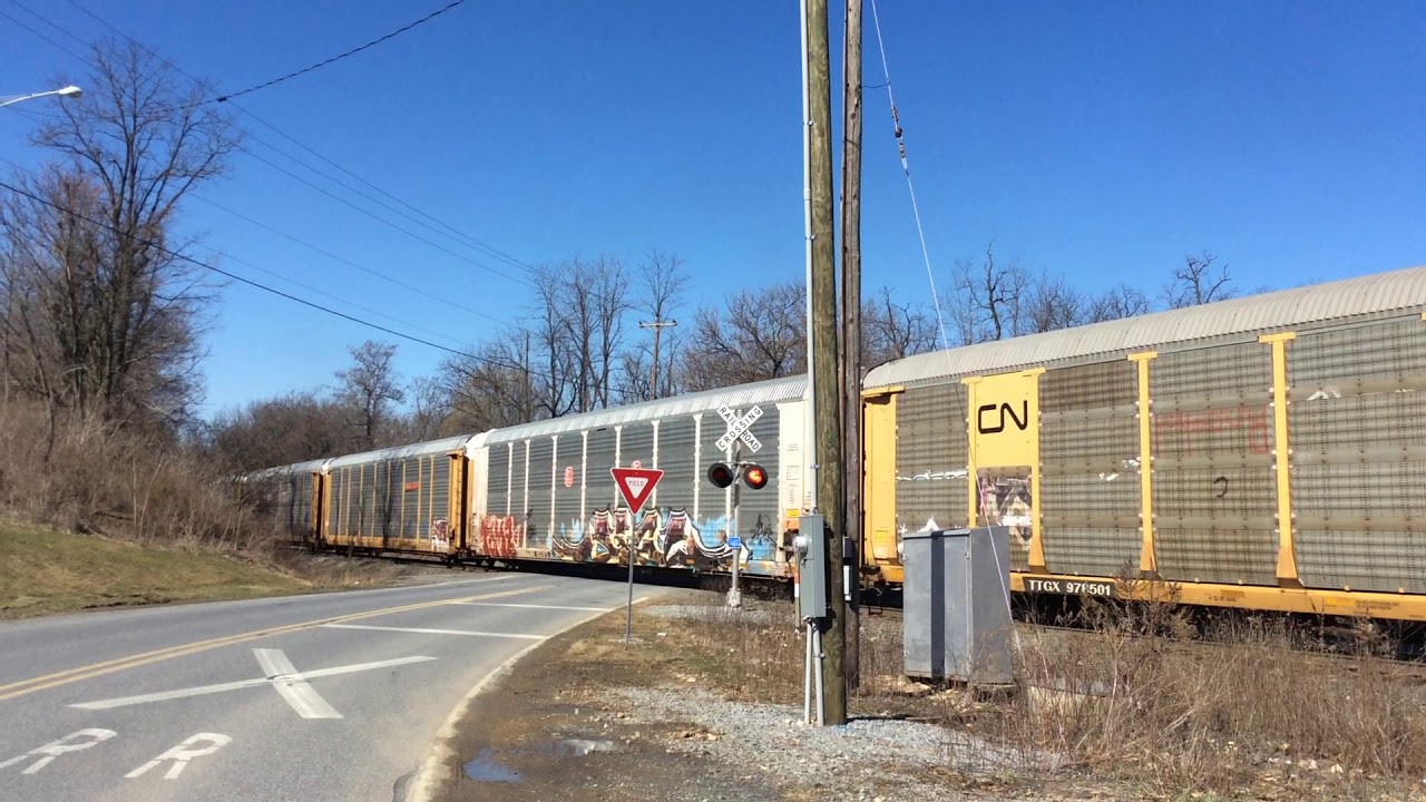 NS 9727 leads 290 (1UW) - YouTube