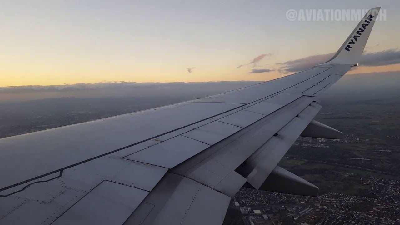 *HARD LANDING* Onboard Ryanair B737 that smacks the runway at speed at ...