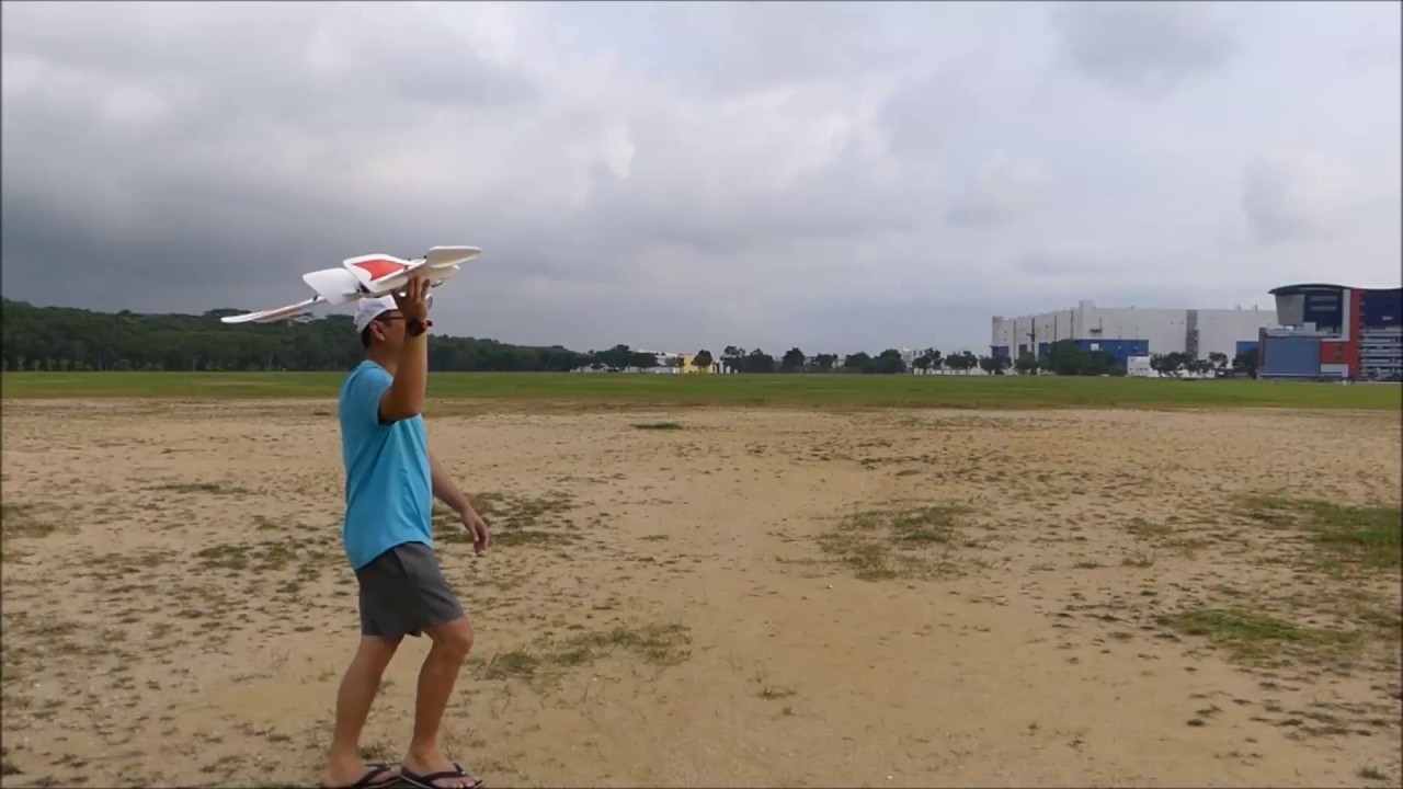 C1 Chaser FPV Wing Maiden Flight 22 October 2016 - YouTube