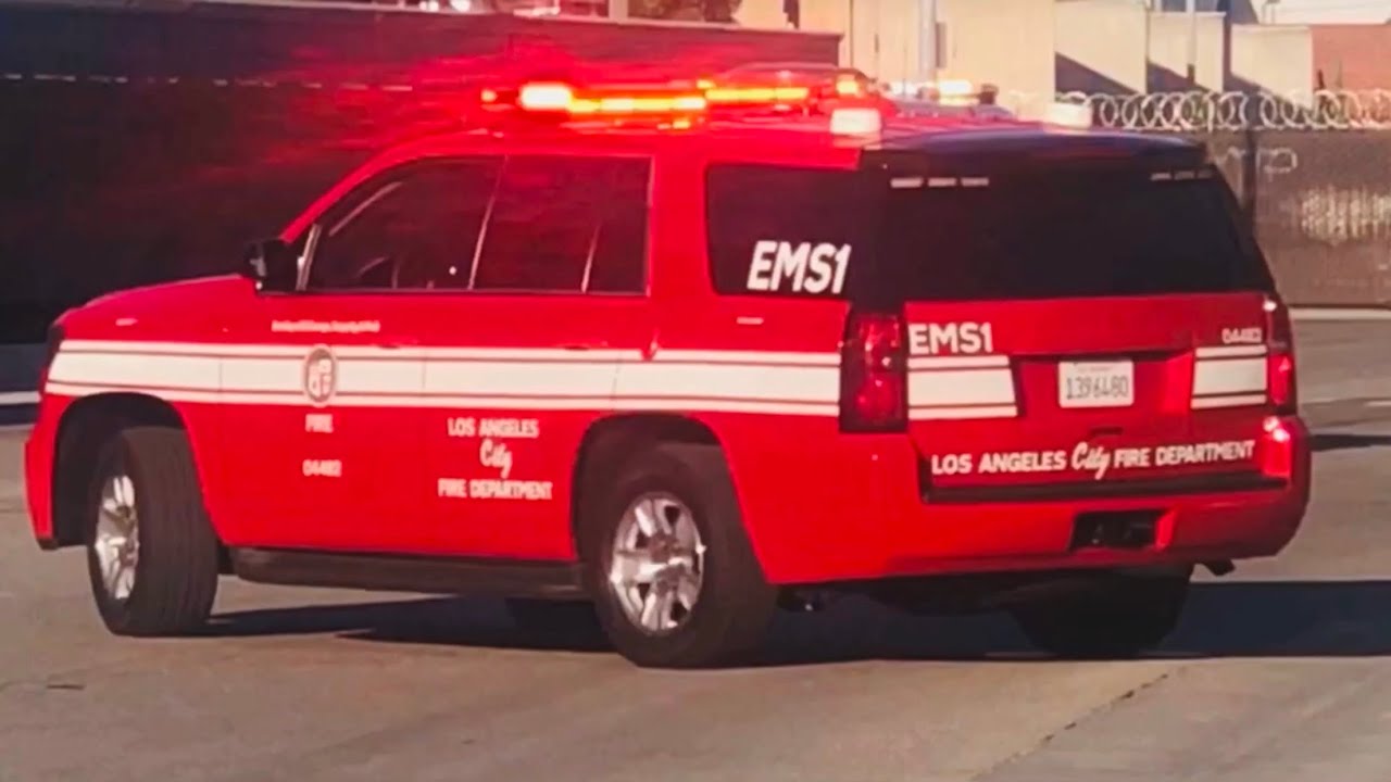 LAFD Battalion & EMS Capt. Response Compilation - YouTube