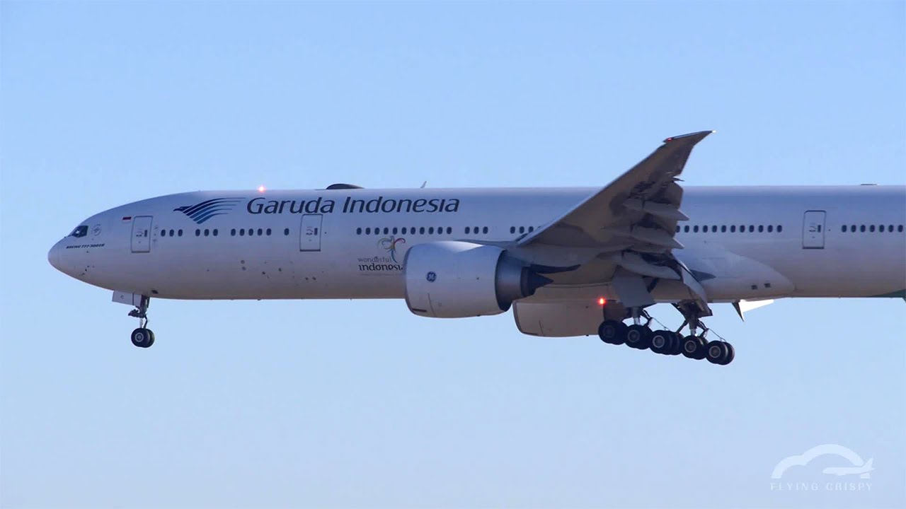Garuda Indonesia B777-300ER [PK-GIC] Landing at Narita(NRT/RJAA) - YouTube