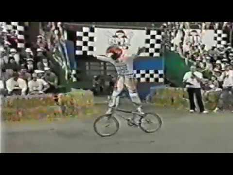 ANDY RUFFELL | Trick Basics | 1984 BMX Beat | - YouTube