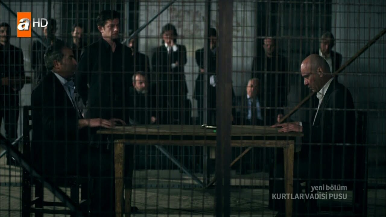 Volkan Bora Dilek - Kurtlar Vadisi Pusu 220. Bölüm (2014) Raskoln ve ...