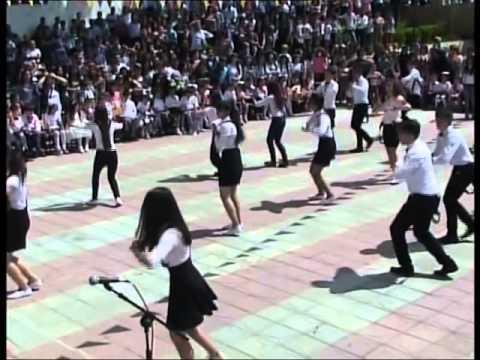 Şəki Şəhər 5 nömrəli tam orta məktəb son zəng 11d - 2014 (flashmob)