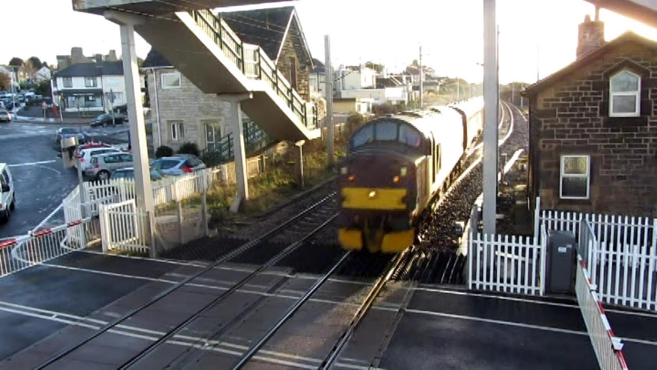 Trains at Hest Bank Level Crossing Frame Signalbox. 1st Feb 2013 - YouTube