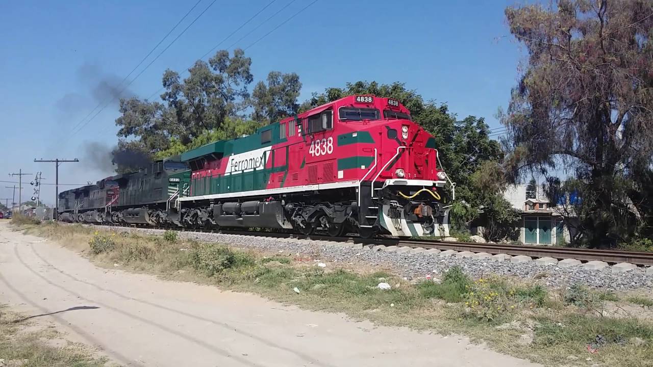 FERROMEX ES45AH 4838 AND 3 FERROSUR AC4400CW 4402, 4548, 4432 - YouTube
