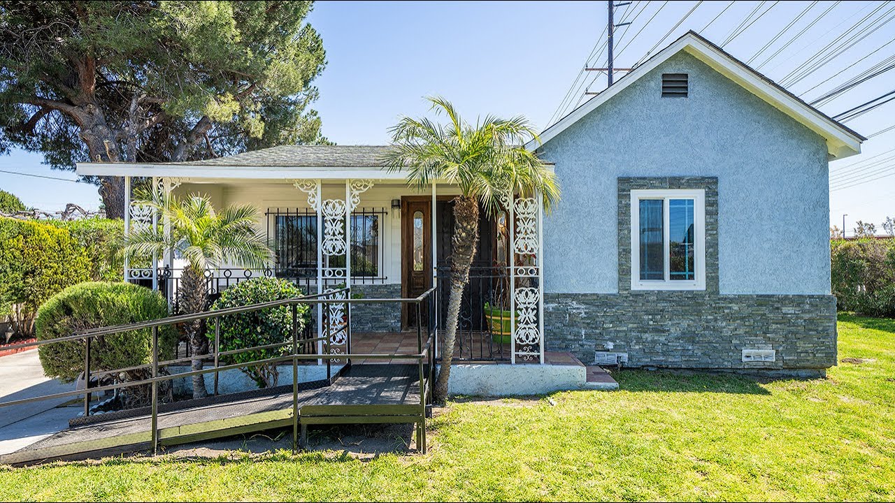 1526 S Bentley Ave | Compton - YouTube