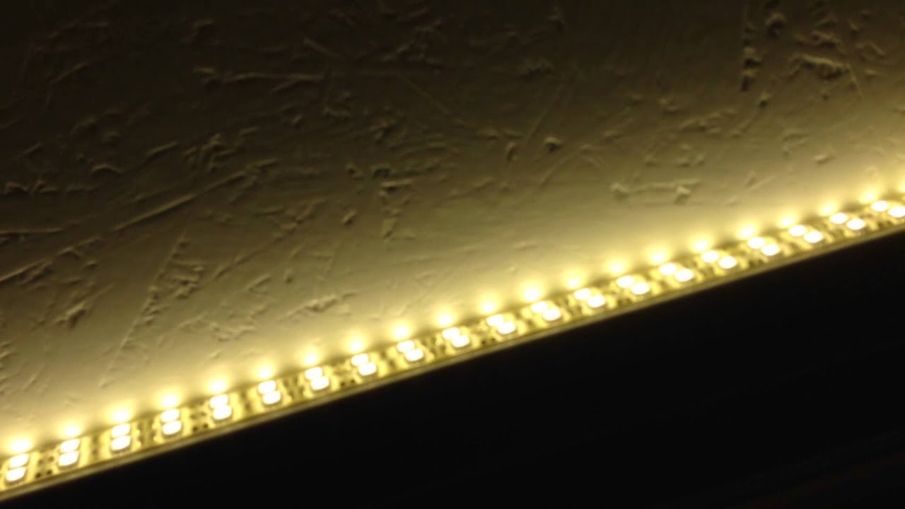 LED-list nr 1 i garderob - YouTube