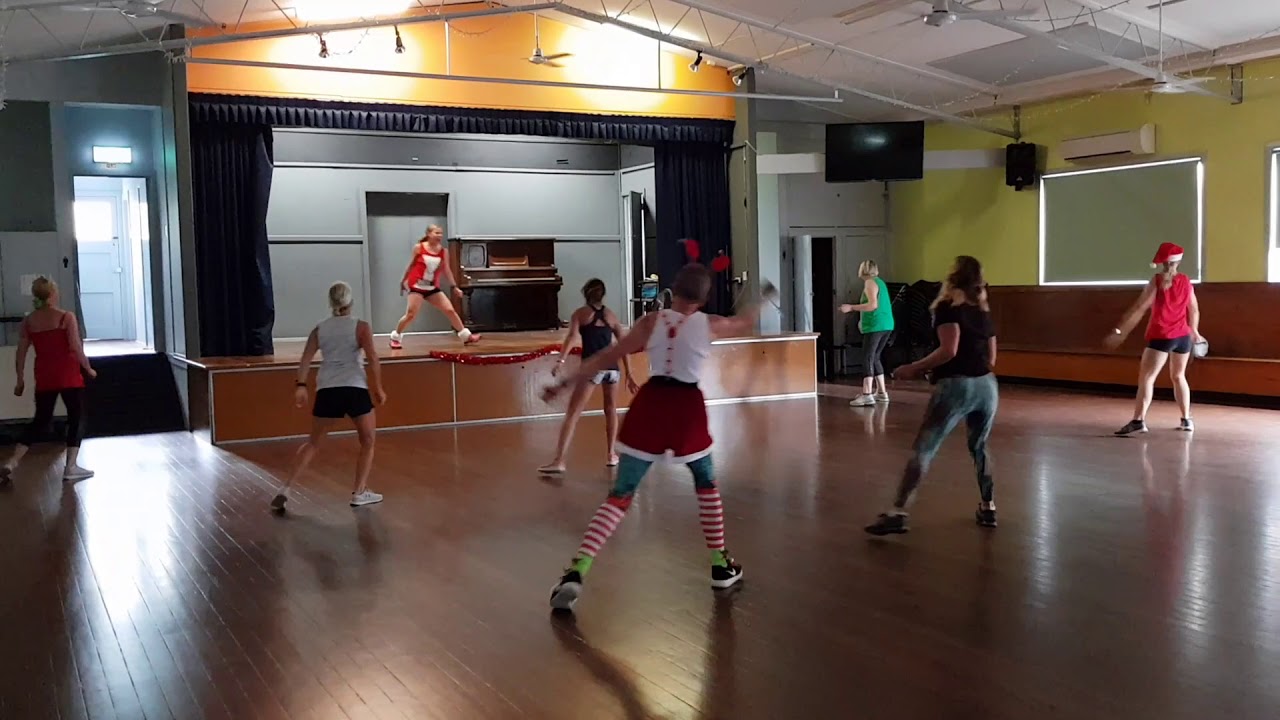 Zumba Christmas class! - YouTube