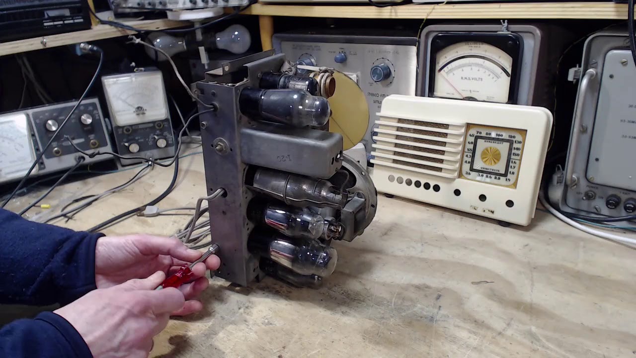 Clinton 629 Tube Radio Video #5 - Alignment Finale - YouTube