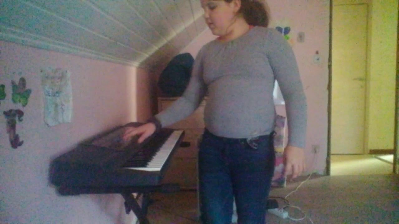 The keyboard is running away!!!!!!!!!! - YouTube