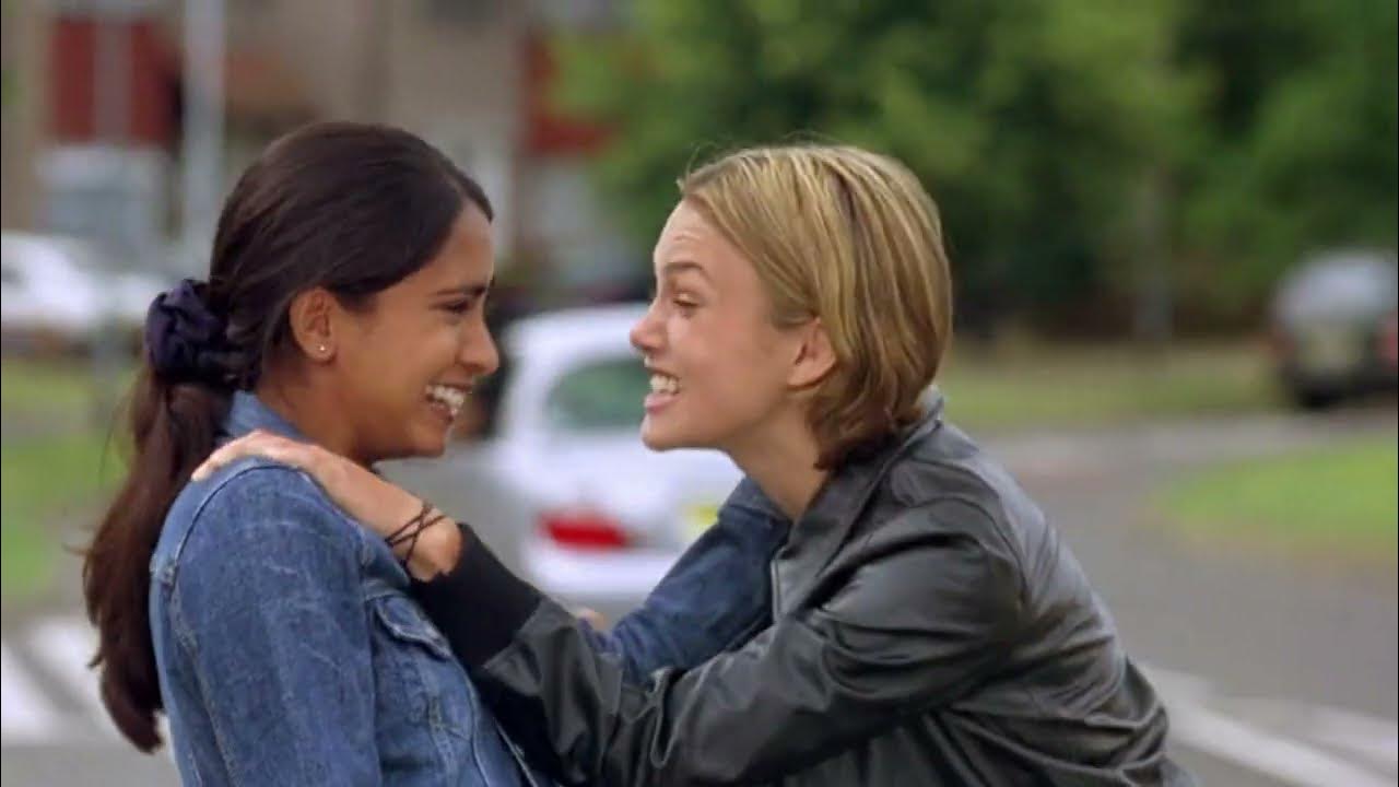 Jules and Jess Logoless 8 (Bend It Like Beckham) - YouTube