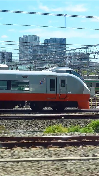 Parallel Running with "Orange Persimon" E657 series, Tokyo, Japan, September 2024 - YouTube