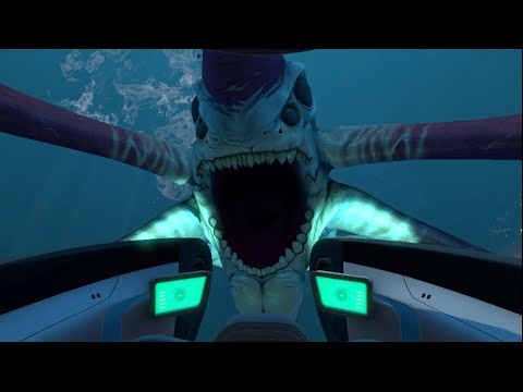 Subnautica - First contact with scary CREATURE, why is this asshole so ...