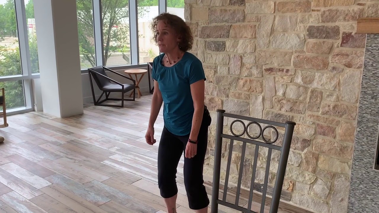 Shallow Squat (Balance Exercise) - YouTube