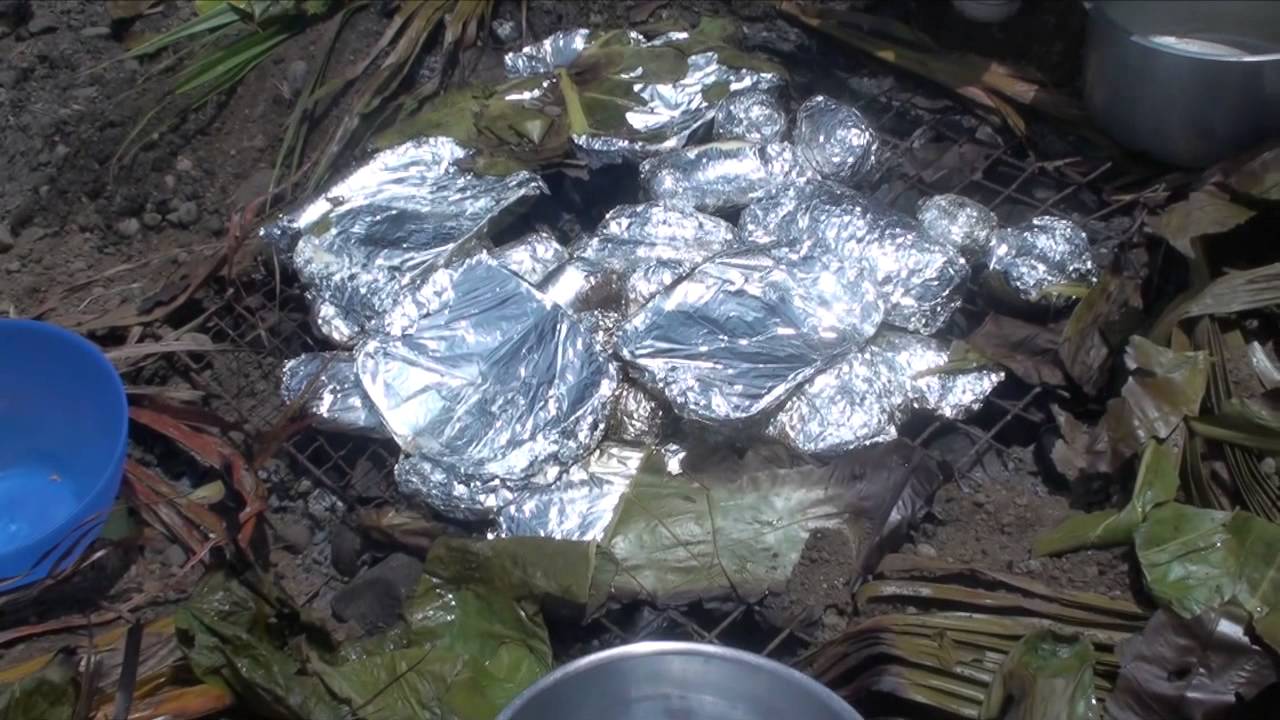 Cooking Lovo At Home In Fiji - YouTube