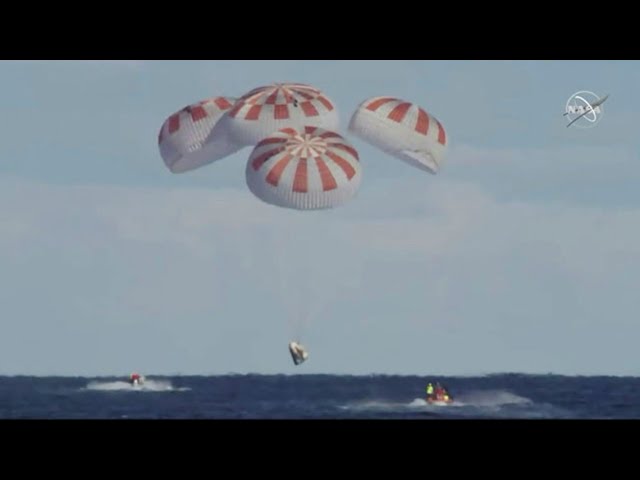 Spacex Dragon Parachute