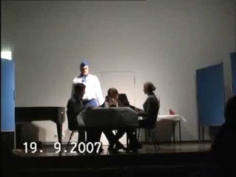 Monty Python - The Restaurant Sketch - (German) - YouTube