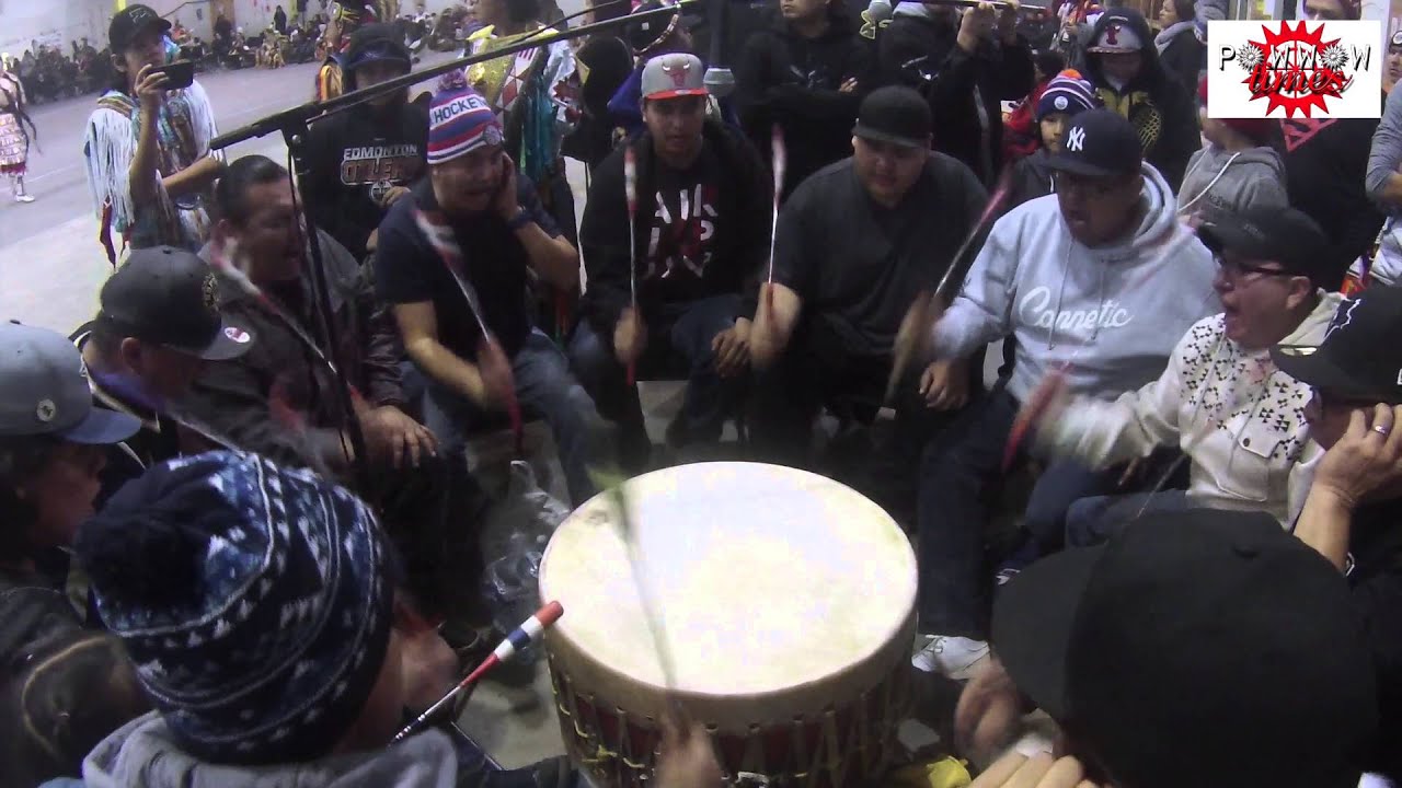 Northern Cree Singers Jingle Dress Song @ Samson Pow wow - YouTube