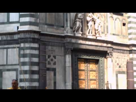 Kon je siano na Placu Katedry we Florencji, w Toskanii