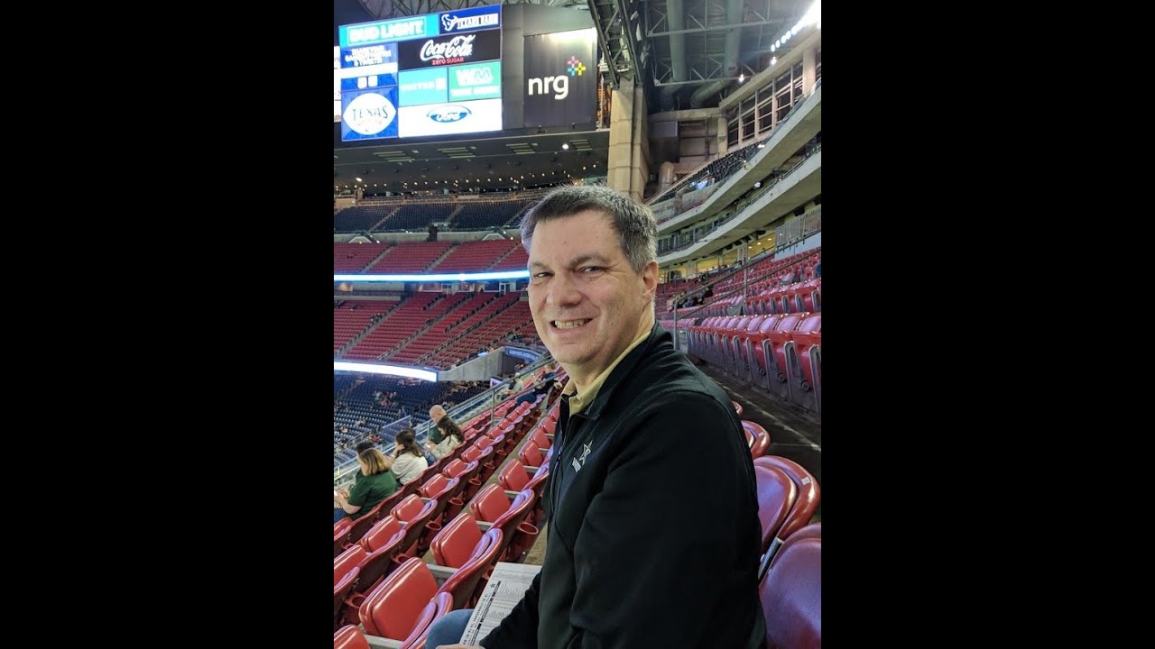 Conversations with Commodores ... Chris Cavanaugh - YouTube