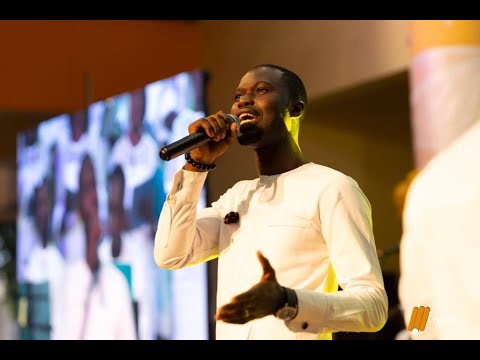Ben Afful Ministering @Shalom Concert"22 - YouTube