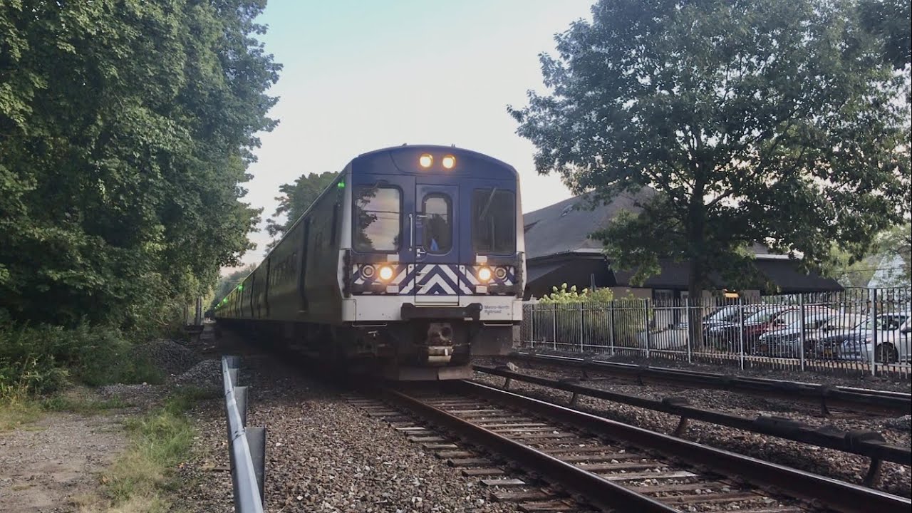 Metro-North's Harlem Line: An Evening at Katonah - YouTube