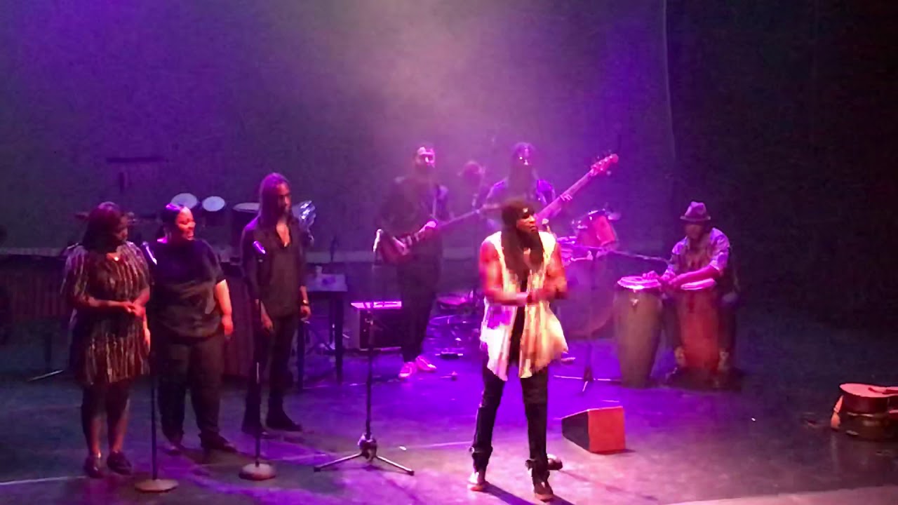 Keith Middleton and his group performing in Los Angeles - YouTube