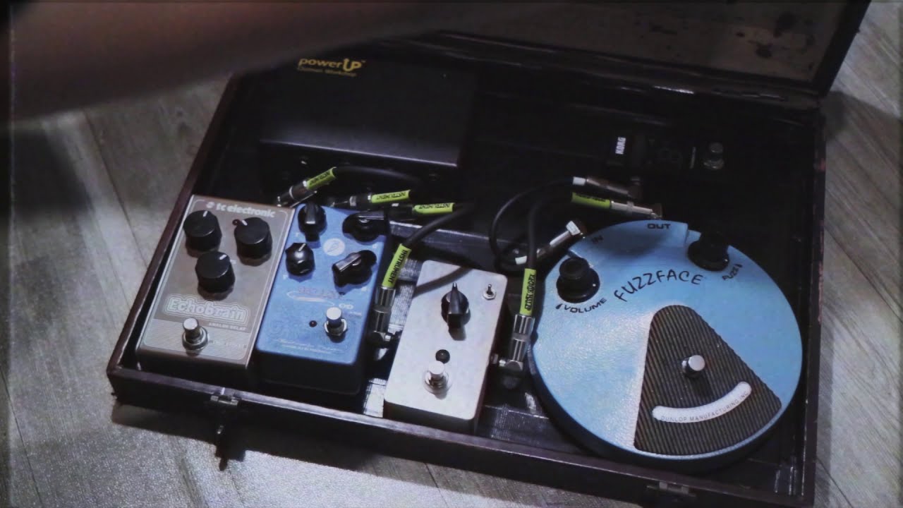 BRIEFCASE PEDALBOARD - YouTube