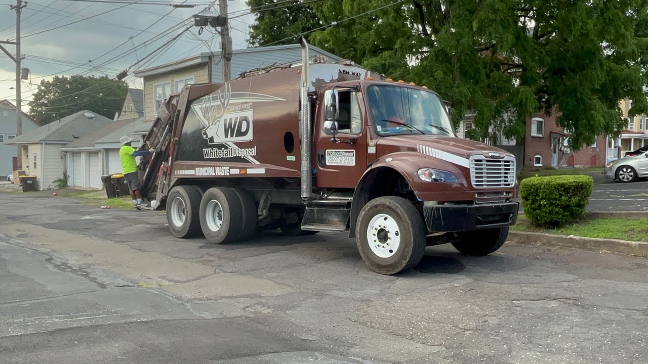 Whitetail Disposal freightliner viper new way rear loader - YouTube