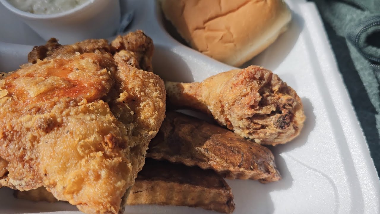 Taste Test: Chicago's Chicken Inn - YouTube