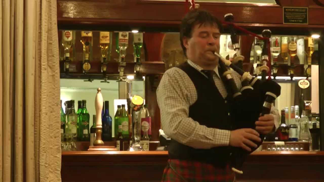 Angus MacColl at the Ipswich Piping Society - 5 of 14 - YouTube