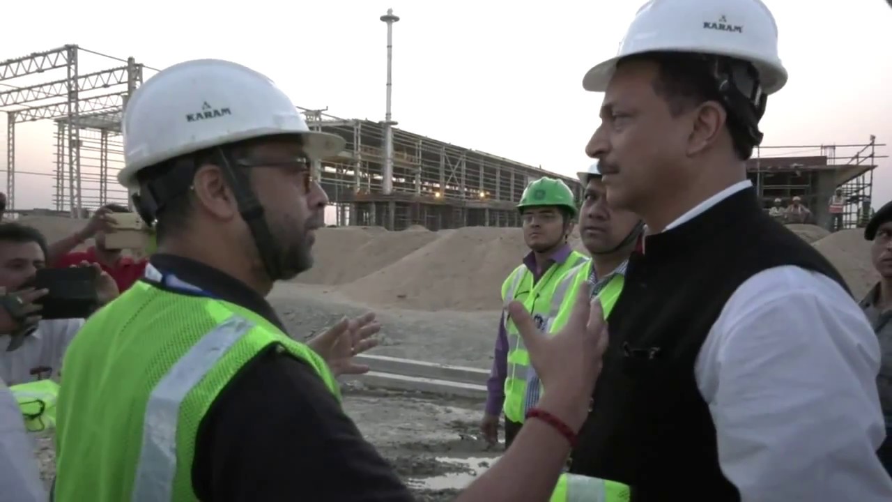 Inspecting the sprawling Marhowrah locomotive factory - YouTube