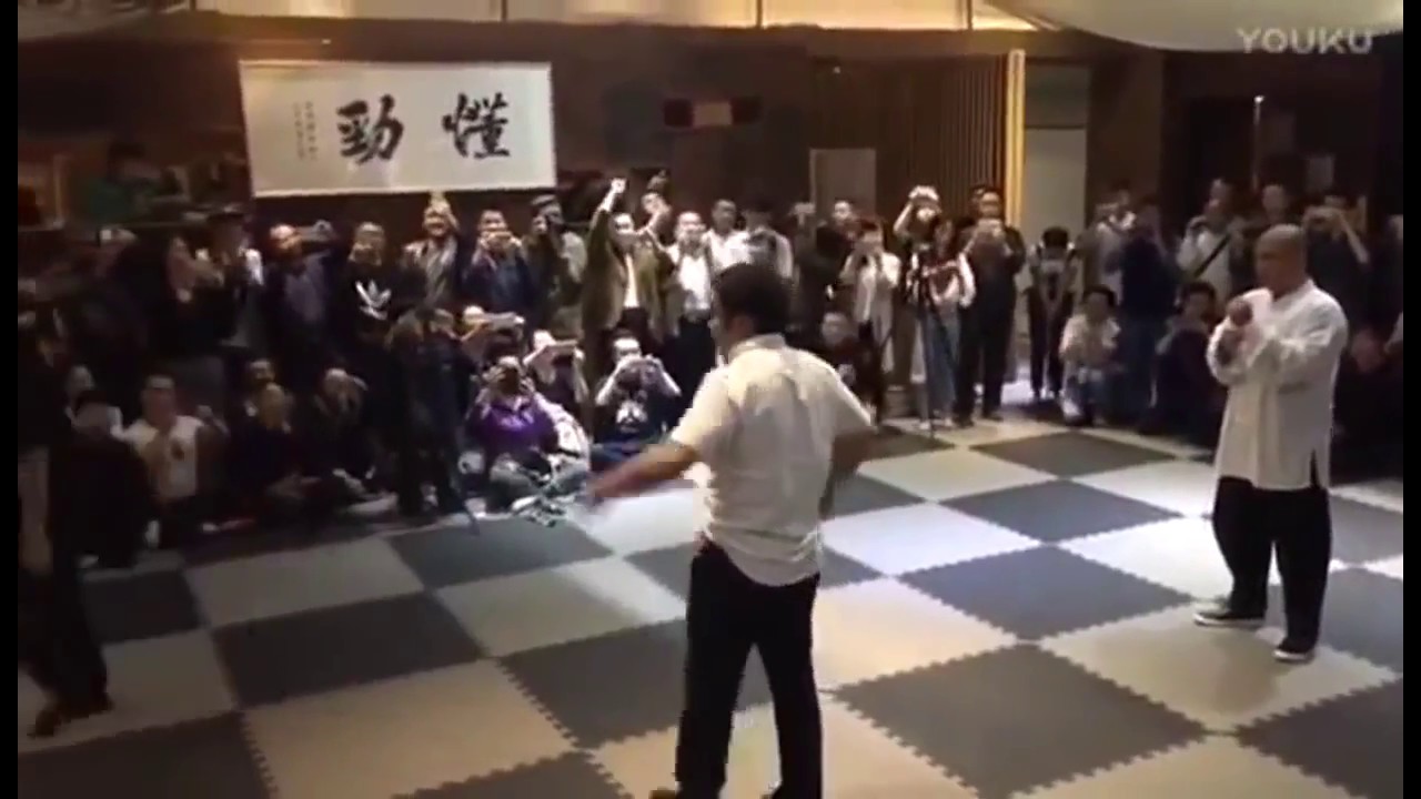 Xu Xiaodong MMAファイター vs Wei Lei TAI CHI MASTER 太極拳マスター Full Fight w ...