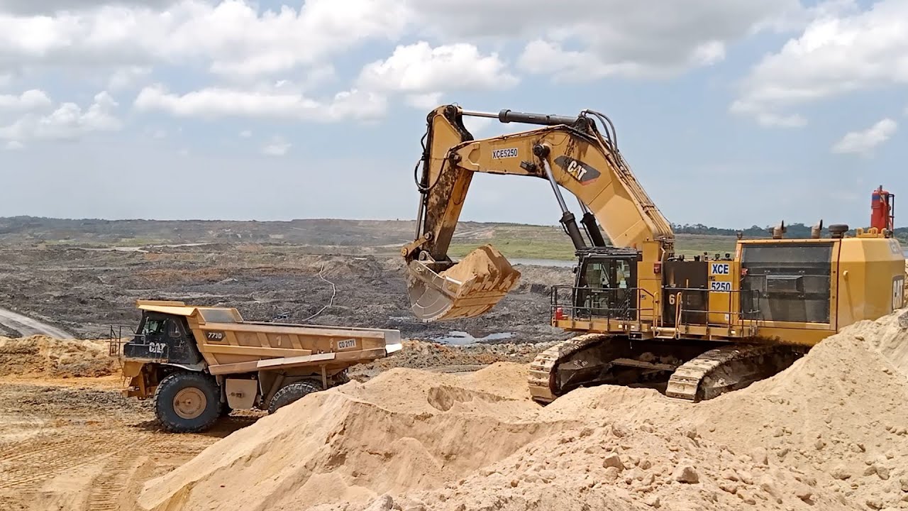 CATERPILLAR EXCAVATOR 395 | EXCAVATOR 6015 LOADING MATERIAL SAND TRUCK ...