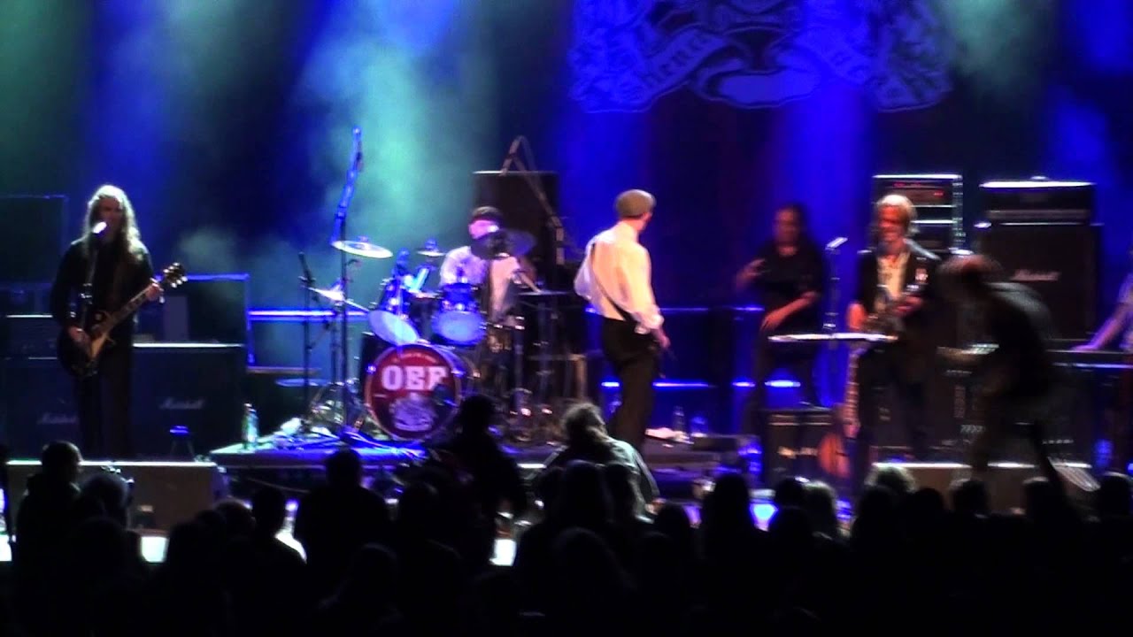 LE SCRAWL Live At OEF 2011 - YouTube