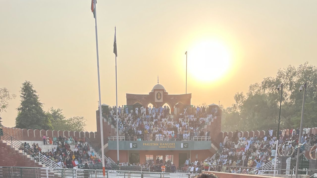 Mini vlogs Border —Pakistan vs India - YouTube