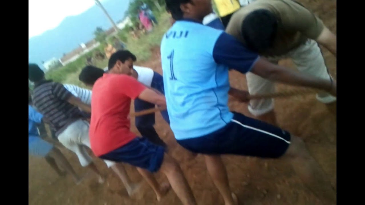 2014 PONGAL GAMES KAYIRU ELLUTHAL கயிறு இழுத்தல் 2 - YouTube