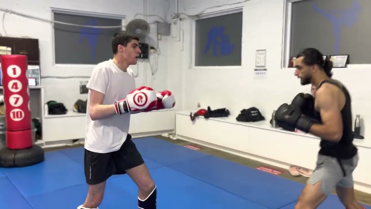 Dealing with pressure and counter striking - YouTube