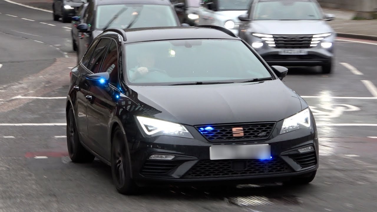 Cupra Leon 300 Estate & Volkswagen Sharan Respond in Unmarked Convoy ...