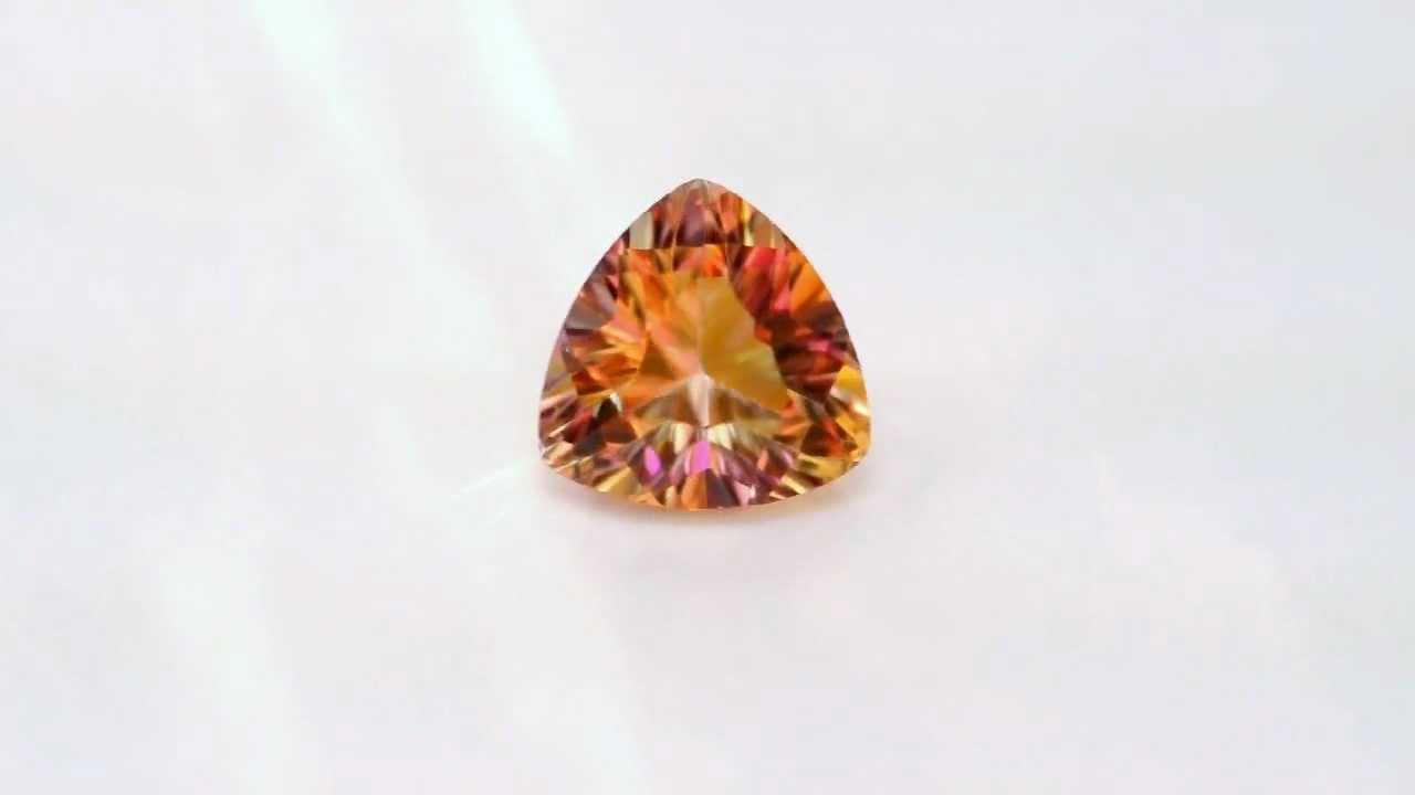 Natural azotic topaz gemstone. Природный топаз - азотик. - YouTube
