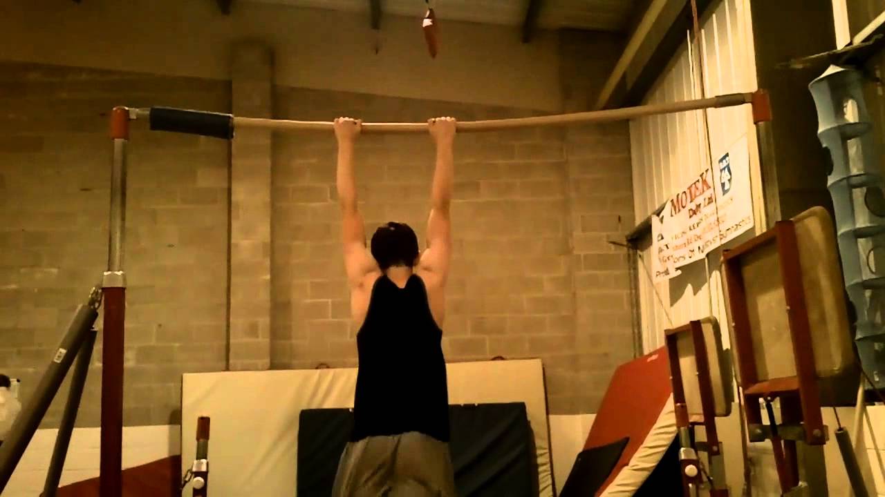 Teenage Mutant Ninja Gym Flirt - YouTube