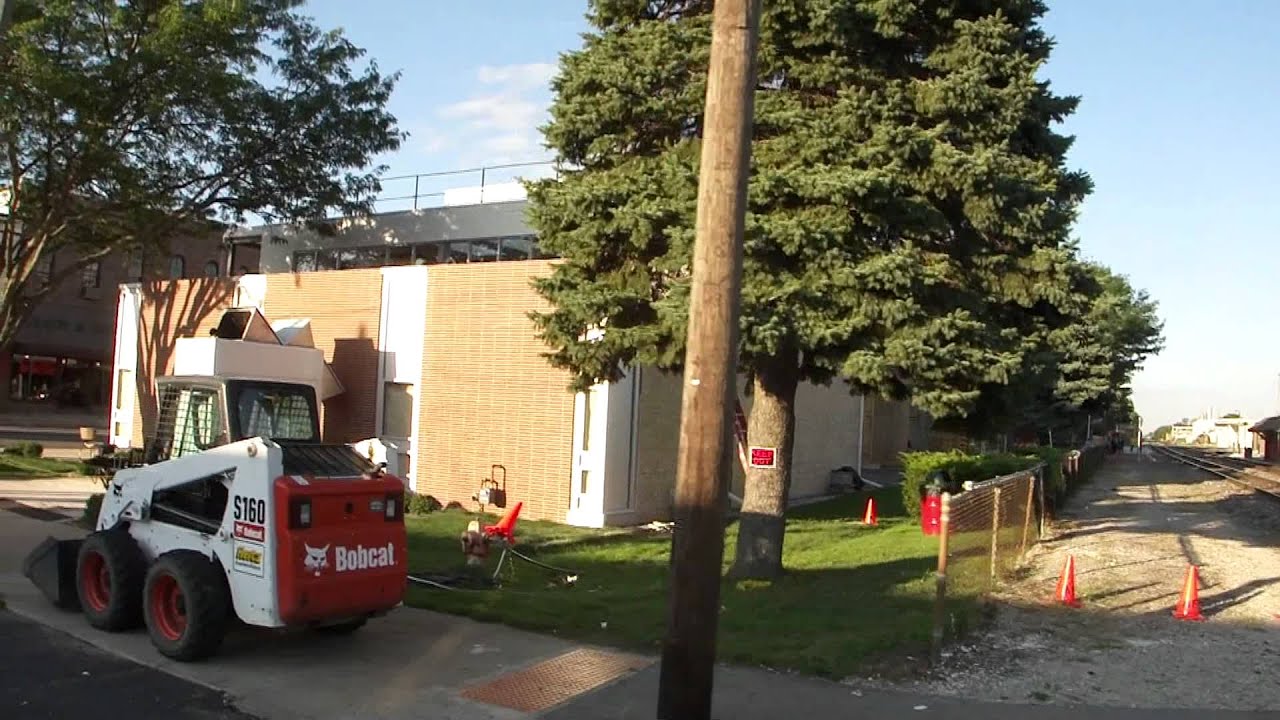 Fake Smallville Town for Superman Movie Set in Plano Illinois - YouTube